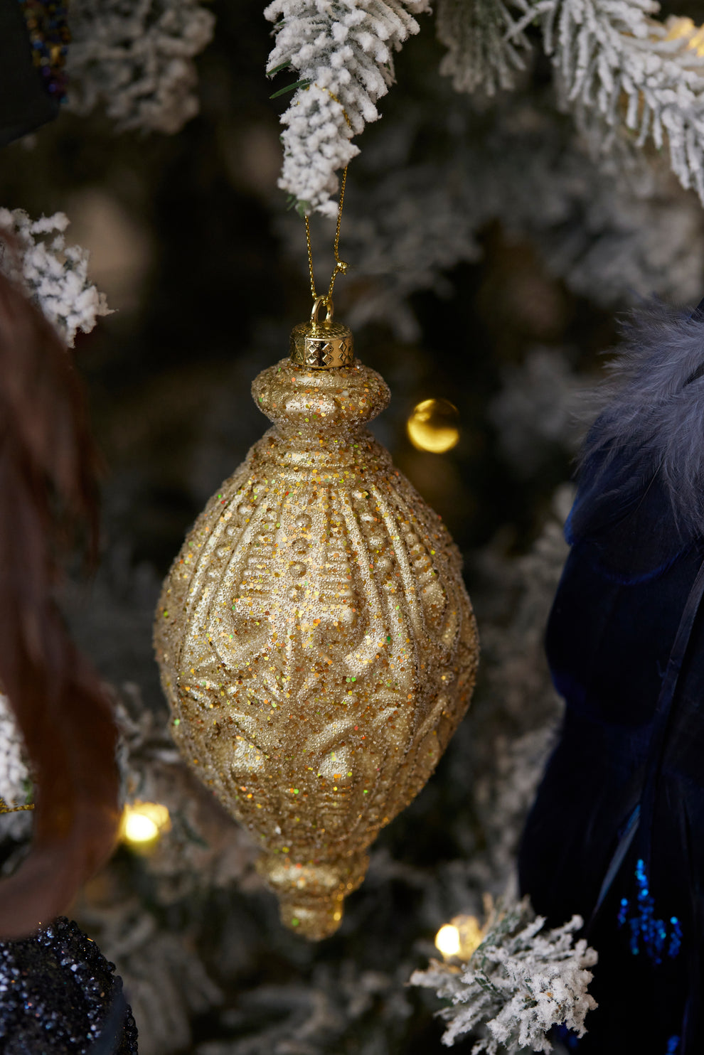 Metallic Gold Intricate Drop Bauble – Holly & Ivy