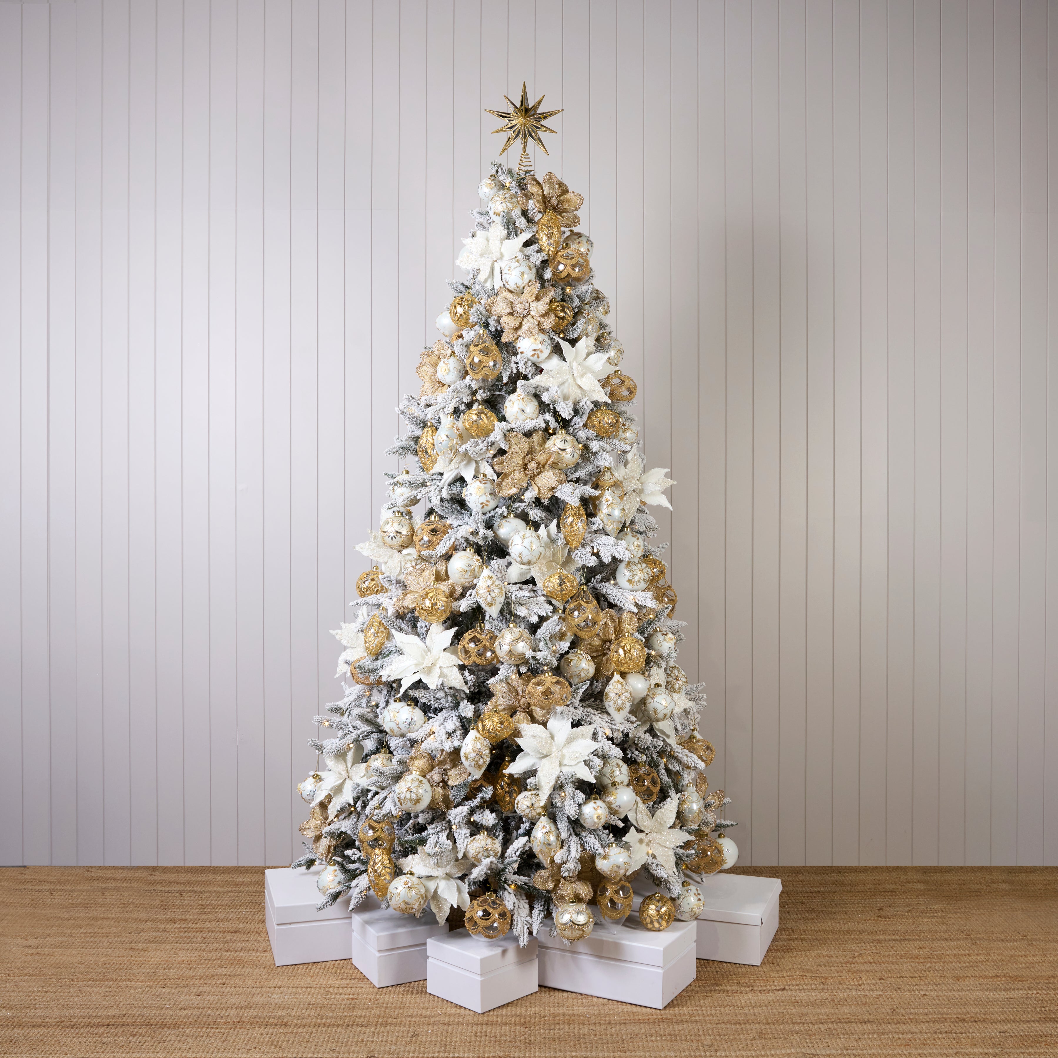 JOYEUX NOEL ORNAMENT PACKAGE - 7.5FT / 8FT – Holly & Ivy